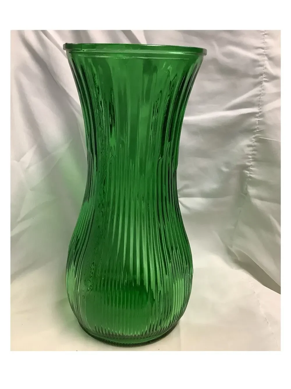 Hoosier | Accents | Vintage Hoosier Emerald Green Ribbed Glass Vase ...